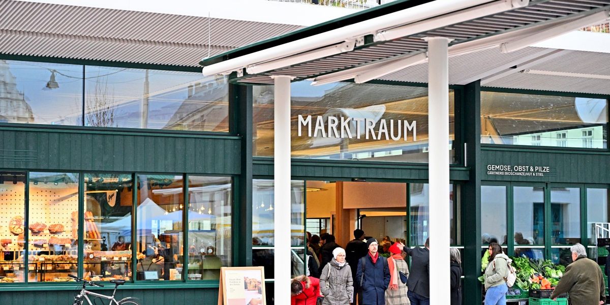 Erster Standler in der neuen Wiener Naschmarkthalle sperrt bereits ...