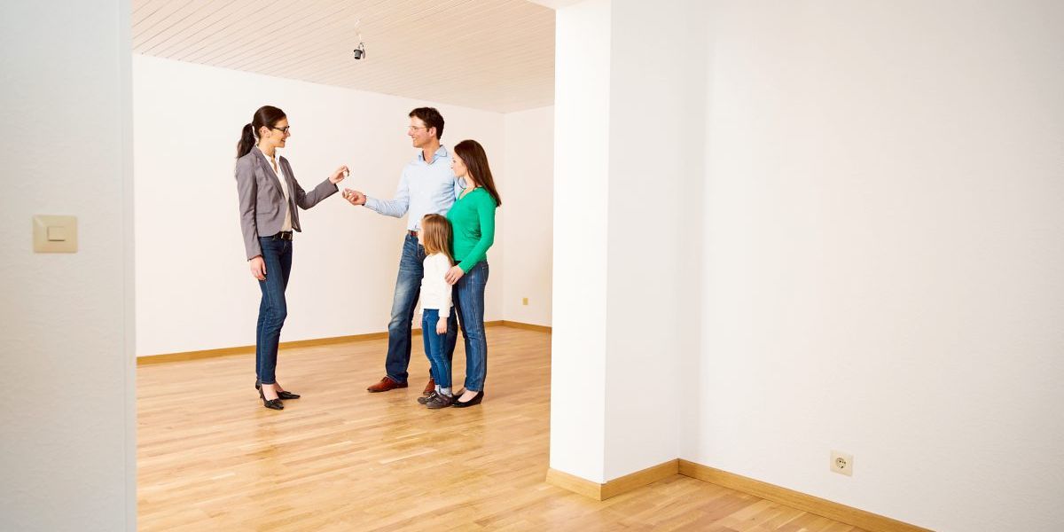 Wenn die Maklerin um die Provision umfällt - Immo-Wirtschaft ...