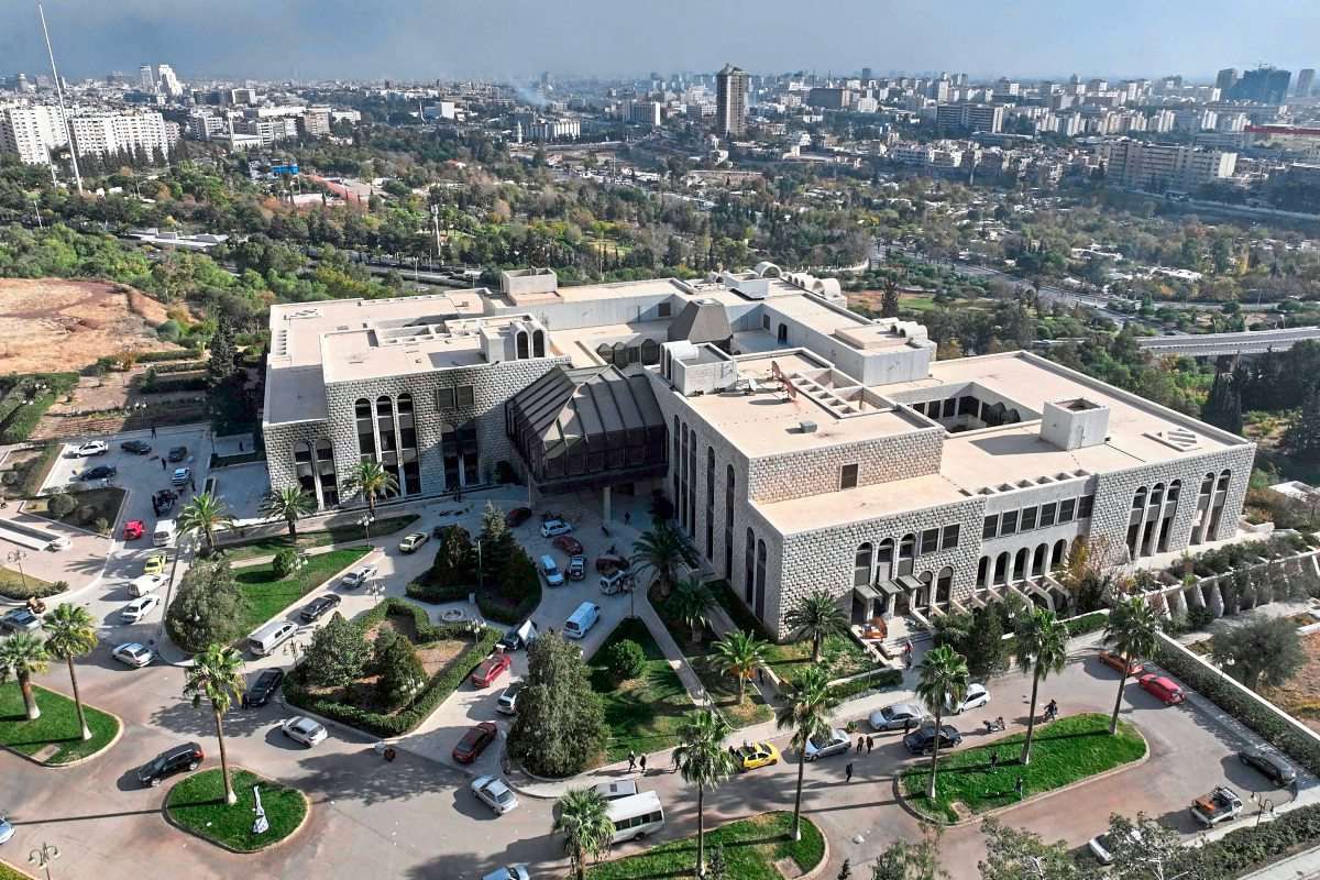 Assads Palast nach der Flucht des Hausherrn - Syrien - derStandard.de ...