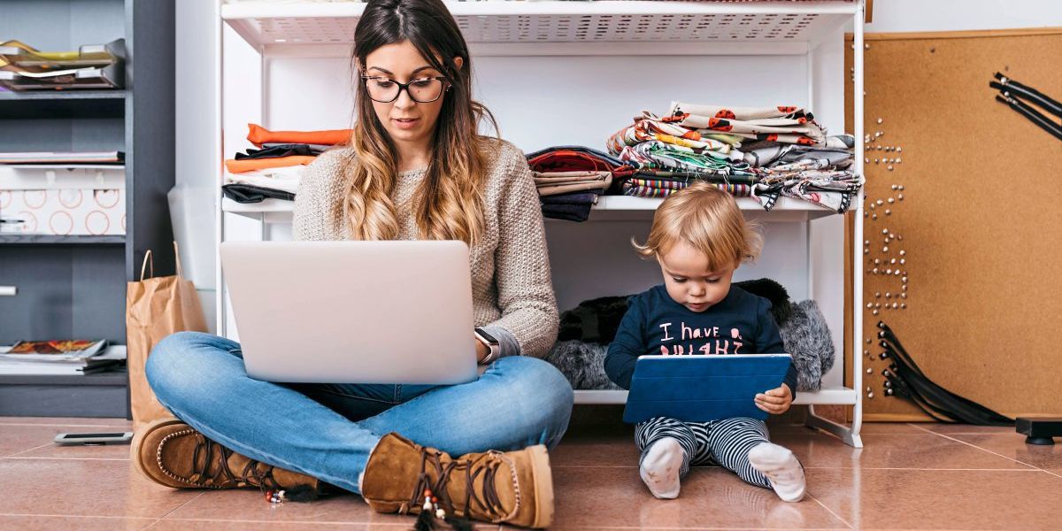 Warum immer noch viele Frauen die Karriere mit Kind fürchten - Karriere ...