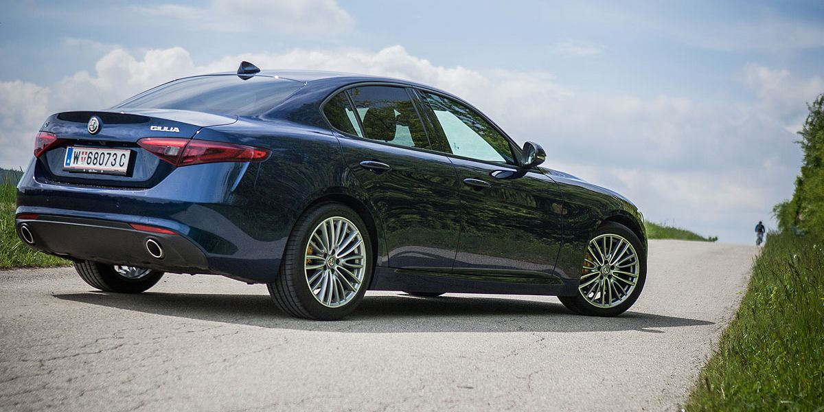 Alfa Romeo Giulia: Bellezza, nicht Einefetza - Mobilität - derStandard ...
