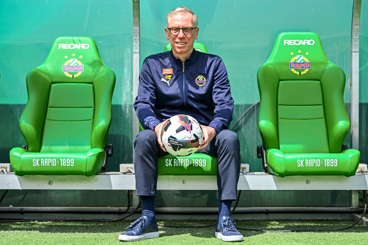 Rapid-Trainer Peter Stöger: "Ich, ein Defensivapostel? Da muss ich ...