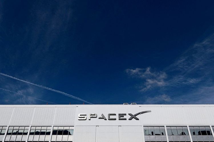 Anthropic holt sich Rechenleistung vom Rivalen Musk - IT-Business ...