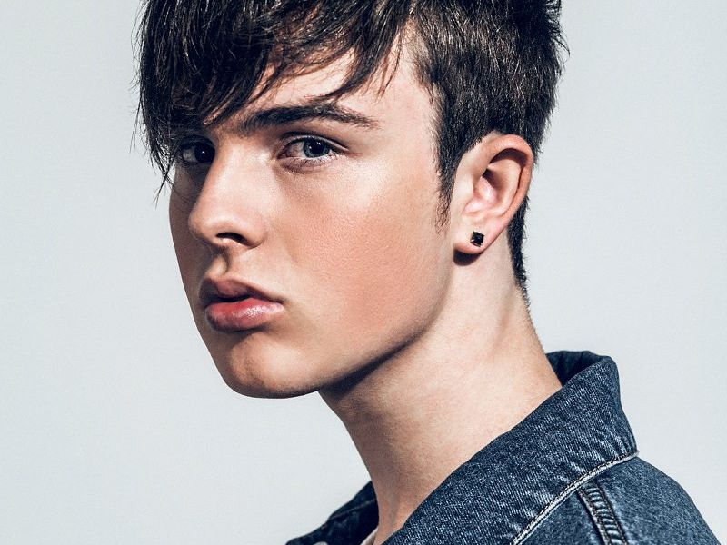 Deutscher Teenie Mike Singer bringt Politsong in die Hitparaden - Musik ...