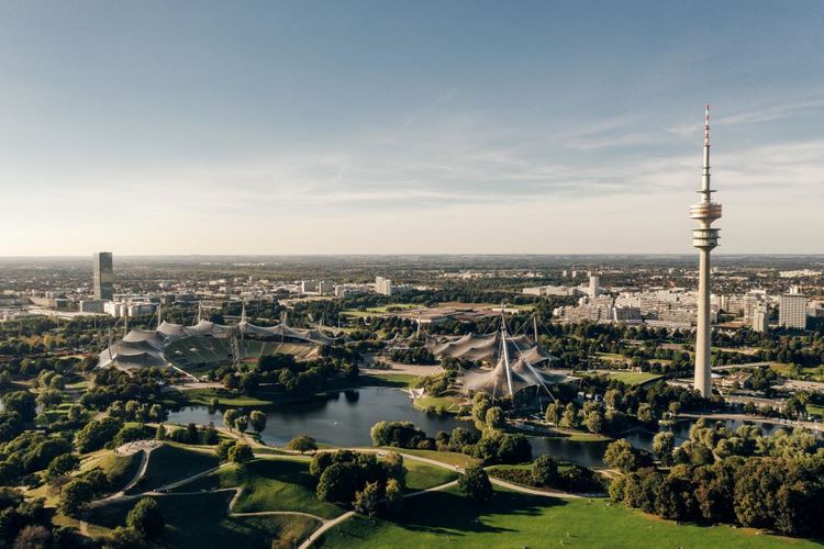 Ort der Lebensfreude: der Olympiapark München - nah!reisen - Outdoor ...