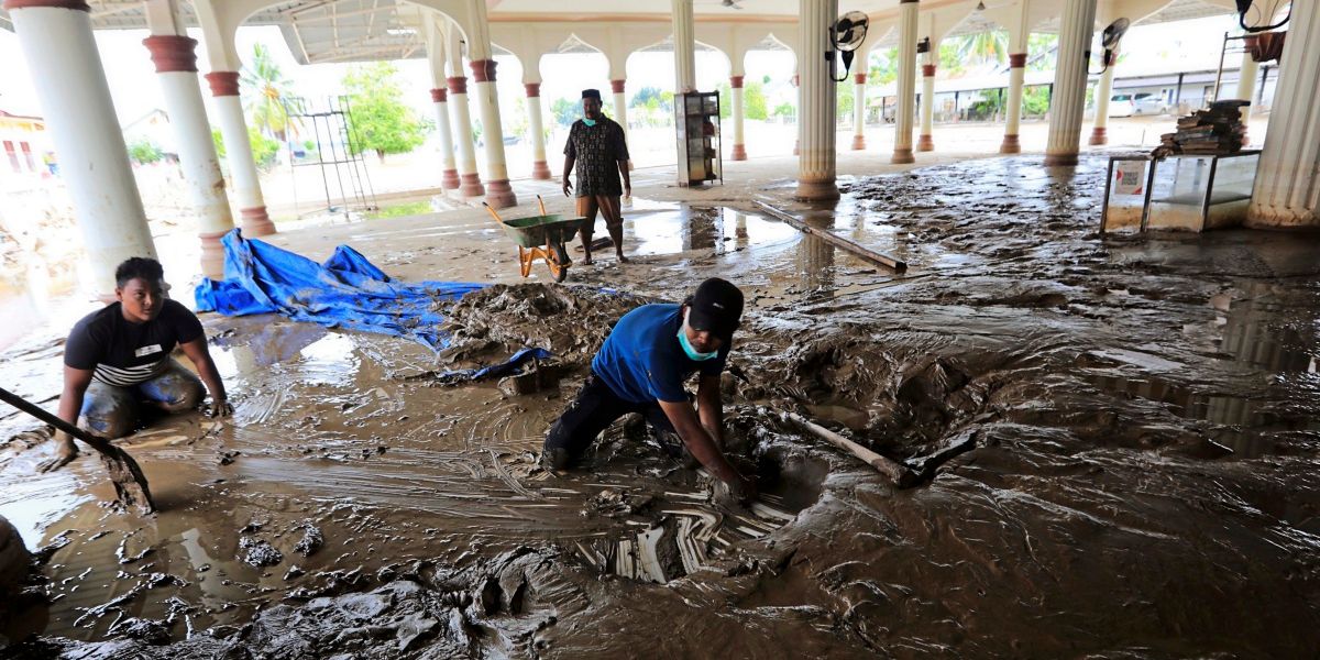 Indonesia Floods: 600+ Dead, Rescue Efforts Ongoing – Archyde