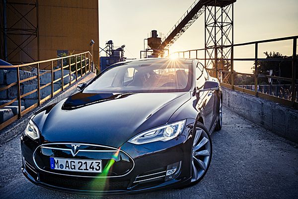 Elektroautos: Für Blinde erschreckend leise - Auto - derStandard.at ...