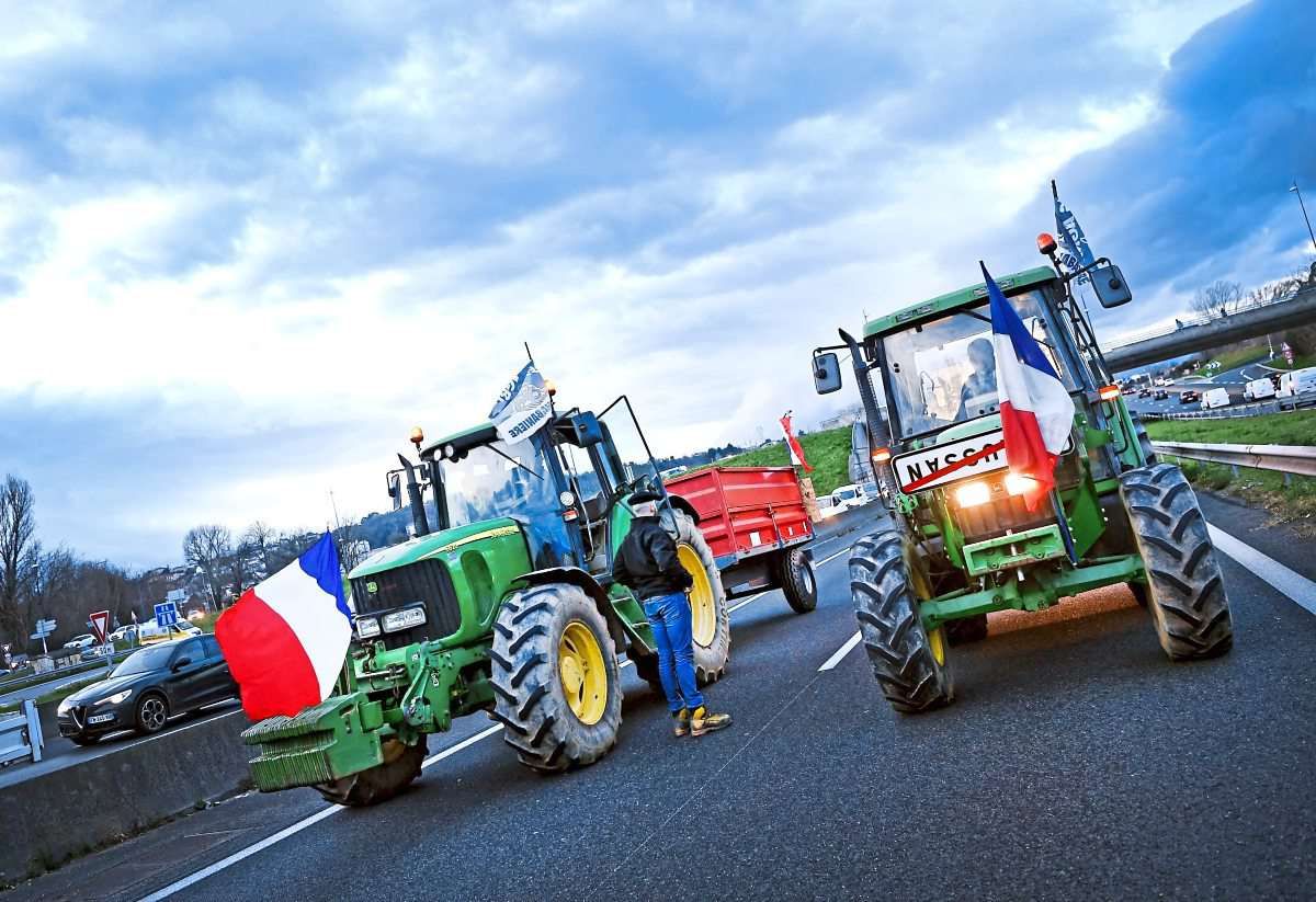 Frankreichs Regierung verhindert Bauernproteste in Paris - Frankreich ...