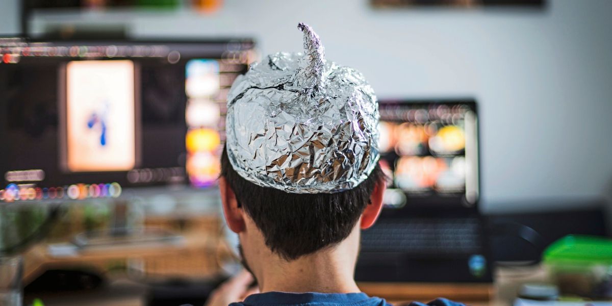 Sabmyk Network: Neue Verschwörungstheorie mit Wurzeln in Deutschland ...