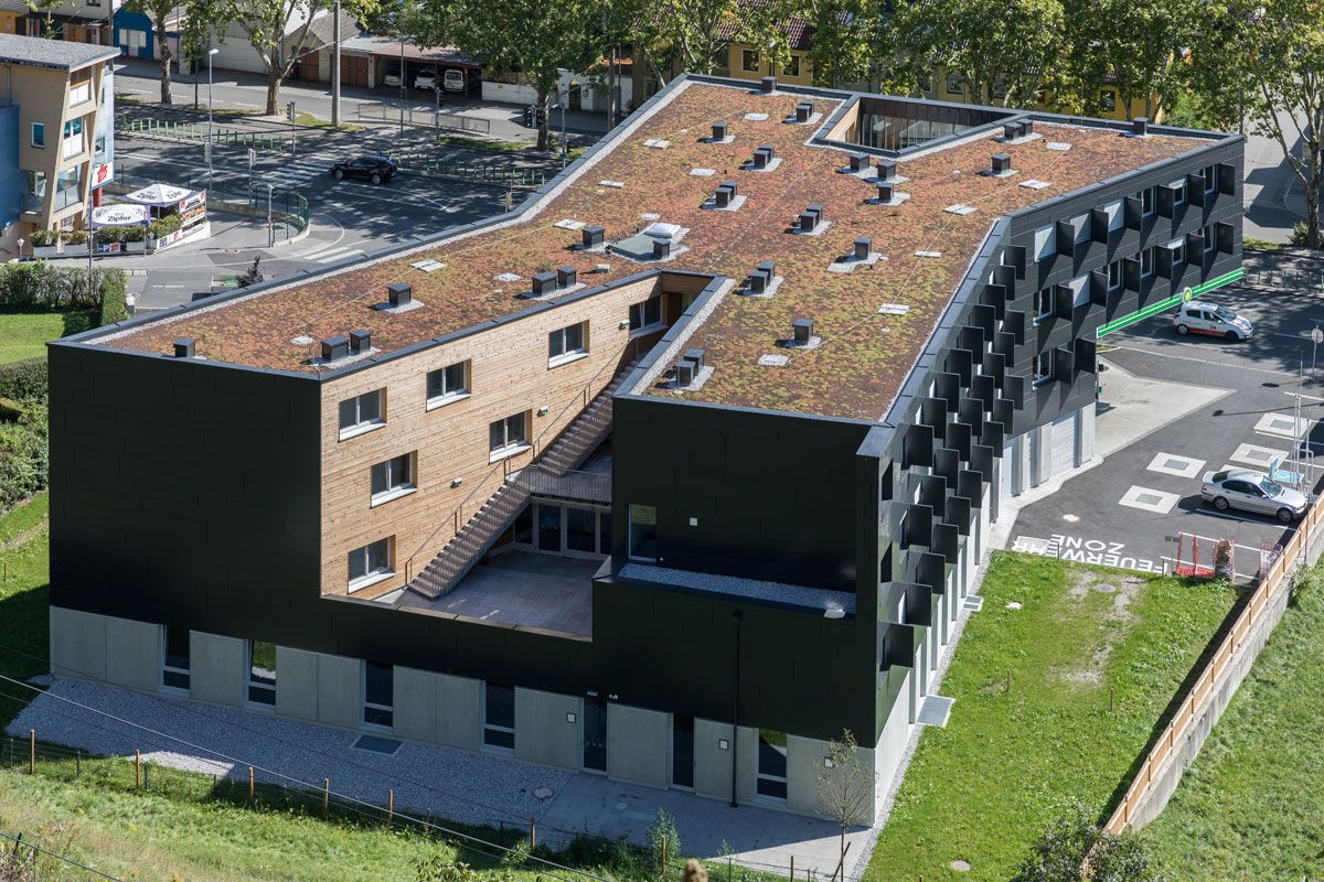 Studentenheim in Innsbruck: Unten tanken, oben studieren - Bauen ...