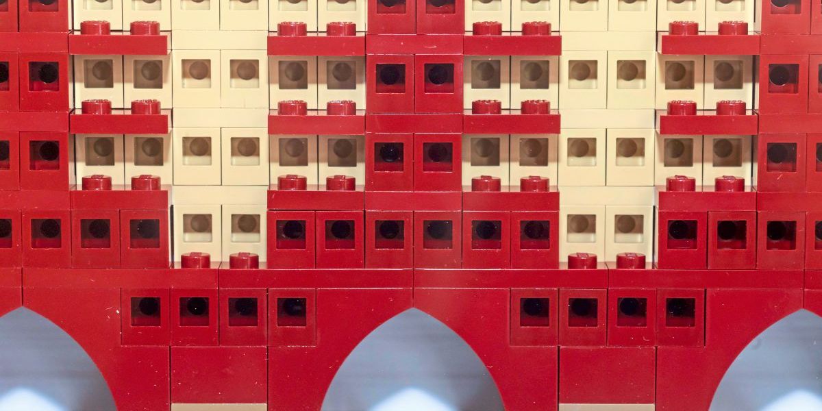 Stein auf Stein: Harald Gach baut Wiener Gebäude aus Lego - Design ...