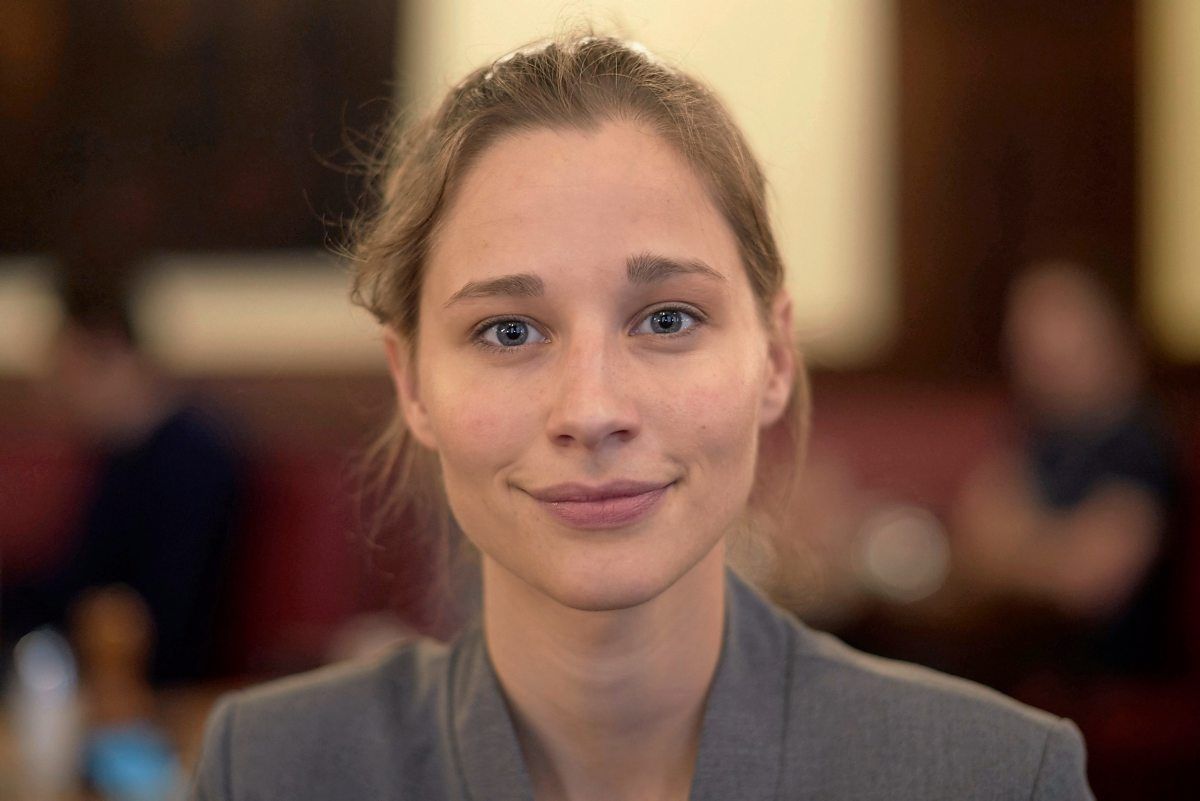 Giulia Enders: "Unser Gehirn ist aus dem Darm entstanden" - Ernährung ...