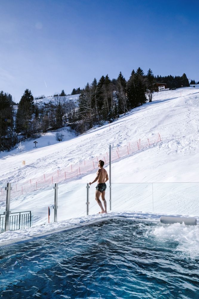 Einkehrschwung in den Infinity-Pool - Reisen - derStandard.de › Lifestyle
