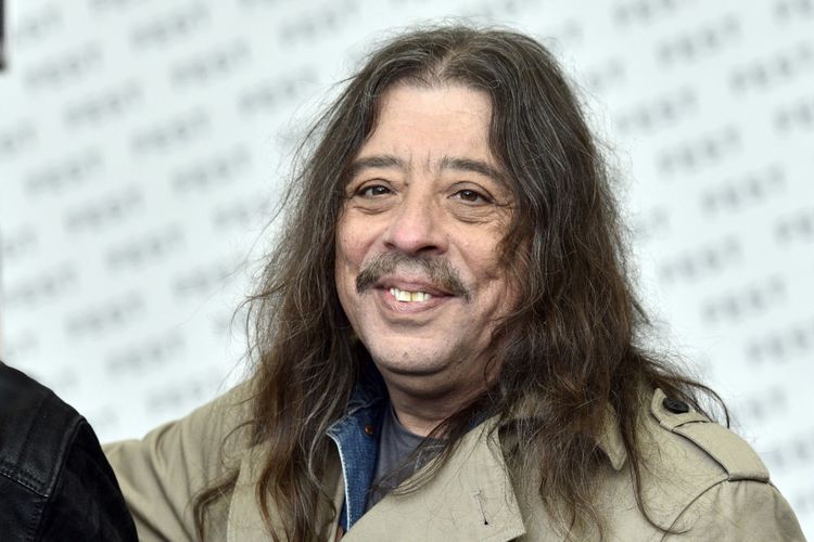 Gitarrist Harri Stojkas "Salute to Jimi Hendrix" im Porgy & Bess ...