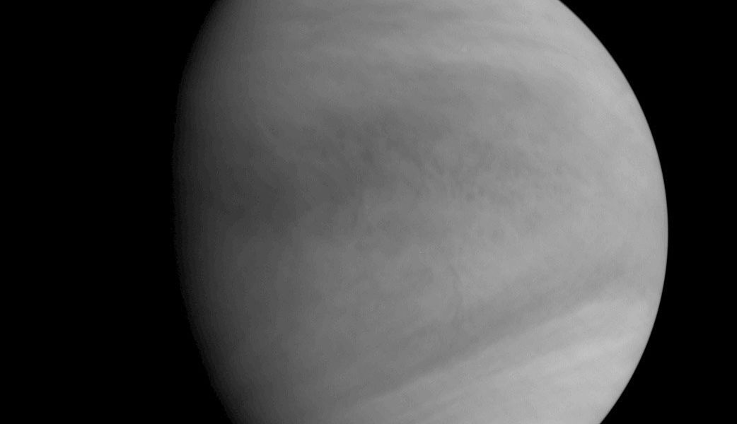 Geschafft: Japanische Raumsonde schwenkt in Venus-Orbit ein - Weltraum ...