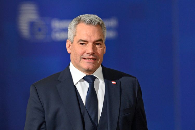 Nehammer ab 1. September neuer Vizepräsident der EIB - Wirtschaft ...