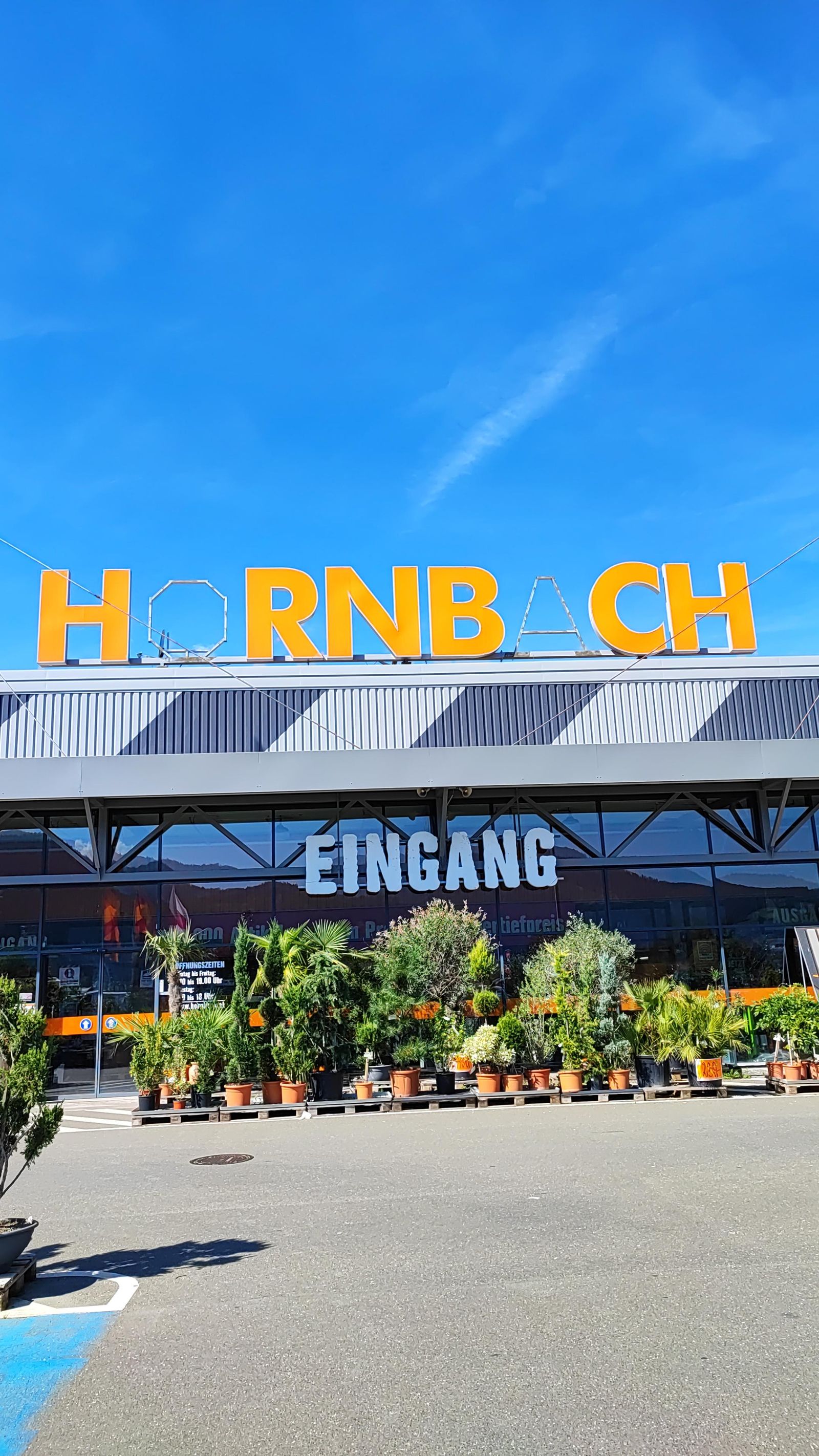 Das Rätsel der verschwundenen Buchstaben - Hornbach - derStandard.at ...