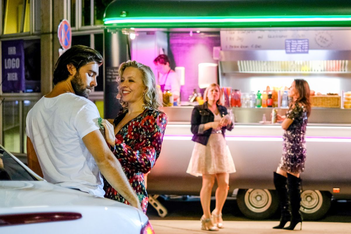 Fünfte Staffel auf ORF 1: "Vorstadtweiber" starten verkatert in neue ...