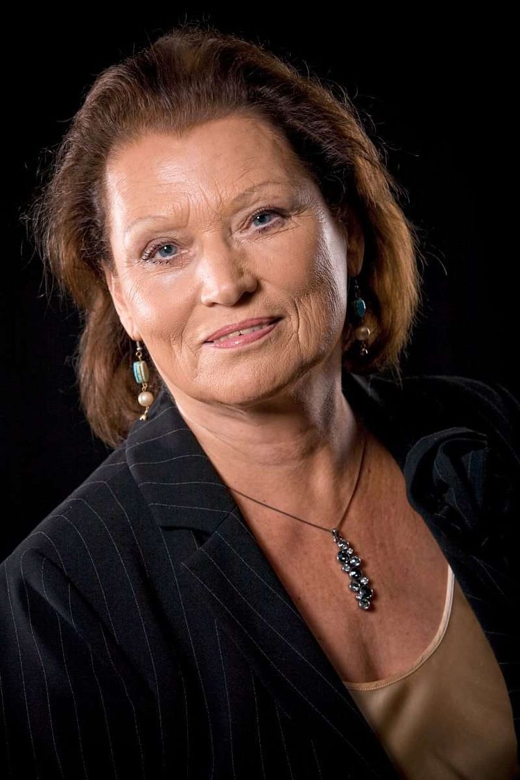 Journalistin Elisabeth Horvath gestorben - Medien - derStandard.at › Etat