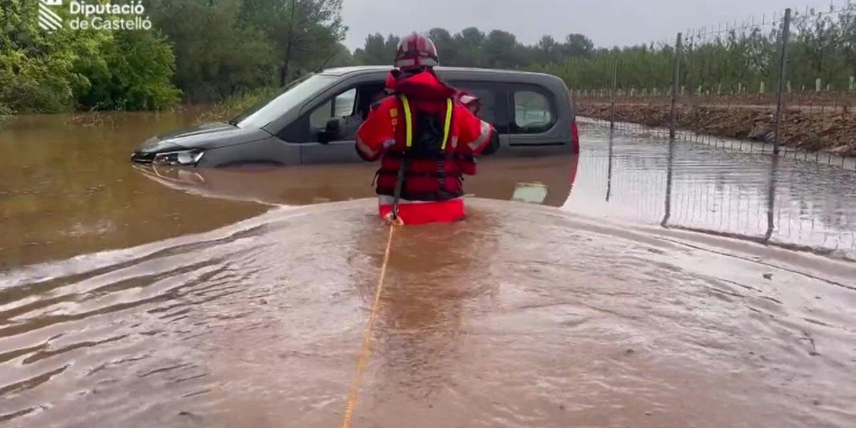 Sintflutartige Regenfälle in weiten Teilen Spaniens - Video - derStandard.at › Video