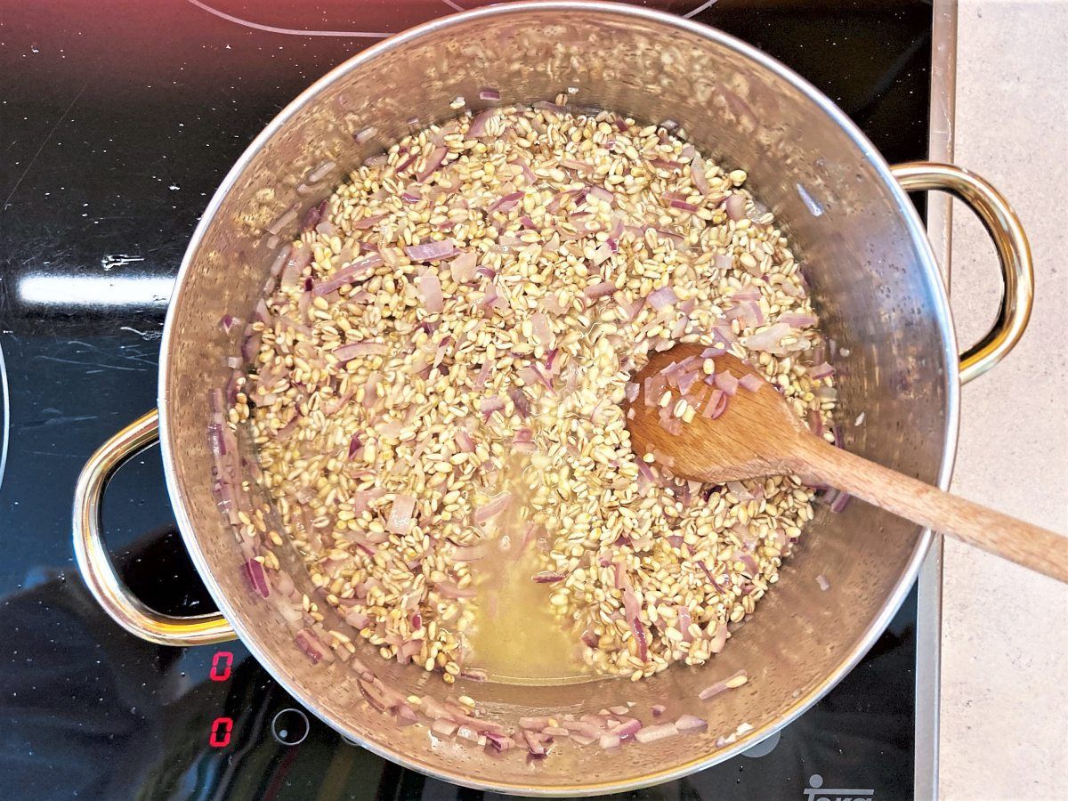 Rezept: Kaszotto – Rote-Rüben-Rollgerste mit Feta - Vegetarische ...