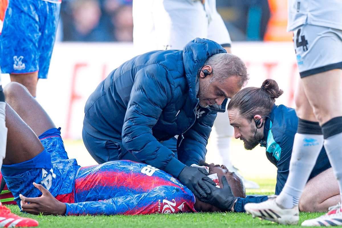 Brutales Foul überschattet FA-Cup-Erfolg von Crystal Palace - Fußball ...