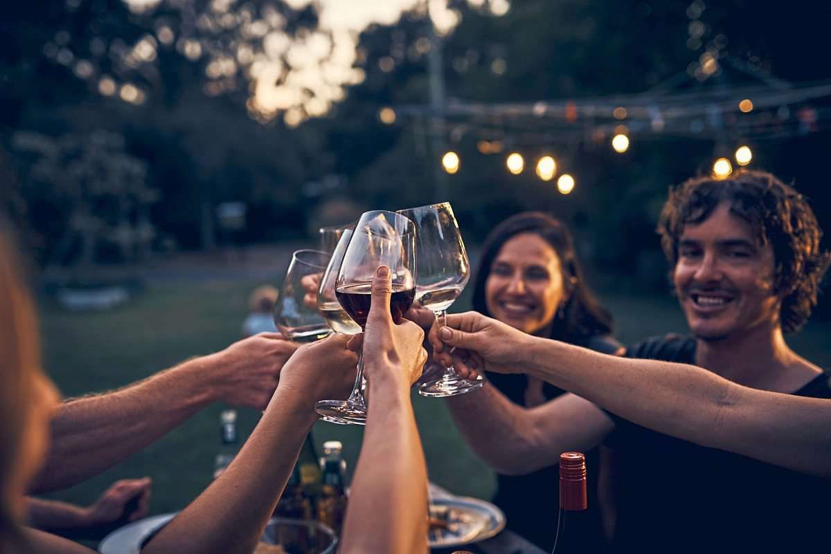 Woher kommen die vielen Gelsen? Und was hilft gegen ihre Stiche ...