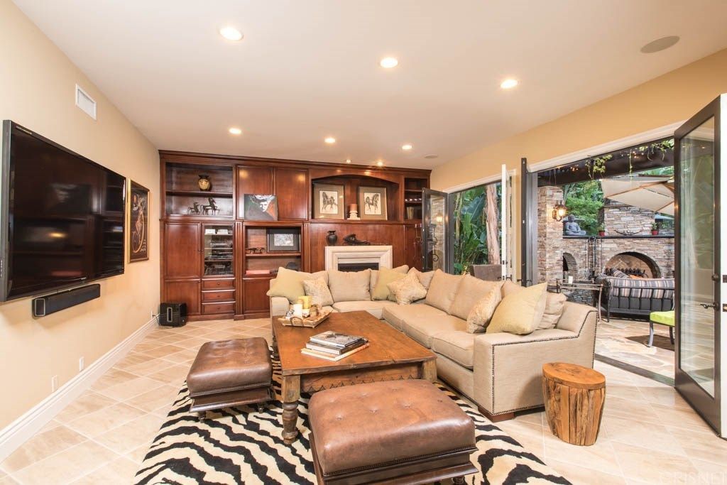 Früheres Haus von Rapper Tupac Shakur steht zum Verkauf ...