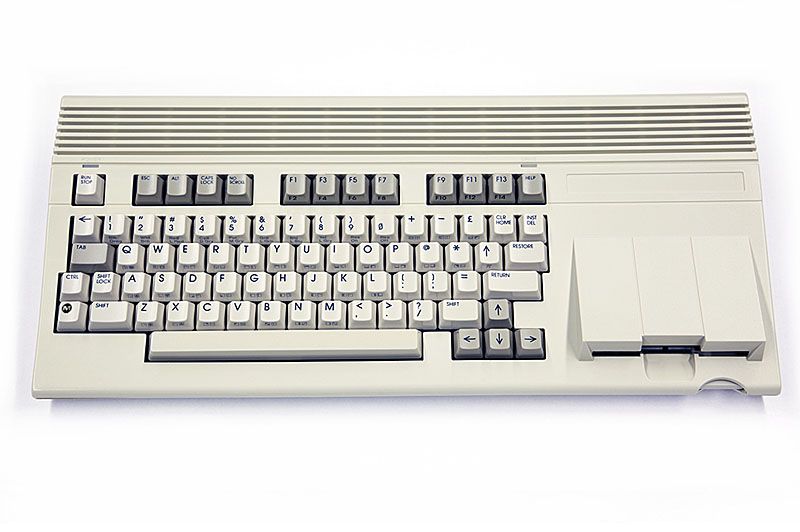 C64-Nachfolger "MEGA65" in Arbeit: Zurück in die 8-Bit-Zukunft - Games ...