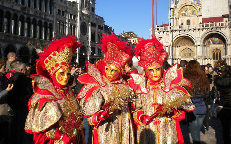Karneval in Venedig: Überall ist Maskenball - Weltchronik - derStandard ...