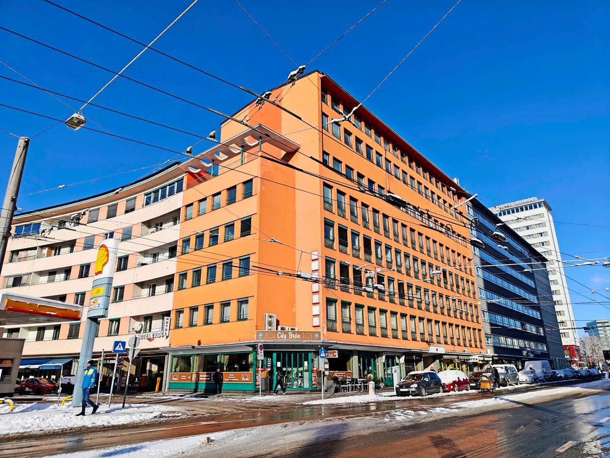 Schlafen im Schaufenster: Stadt Salzburg will Wildwuchs an Mikrohotels ...