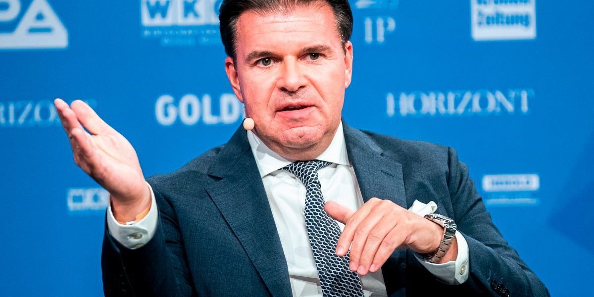 Gerald Grünberger zum neuen Vorstandsvorsitzenden des KfJ gewählt ...