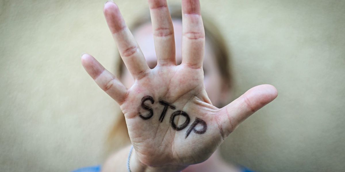 Gewalt an Frauen: Ein Leitfaden für schnelle rechtliche Hilfe - Recht ...