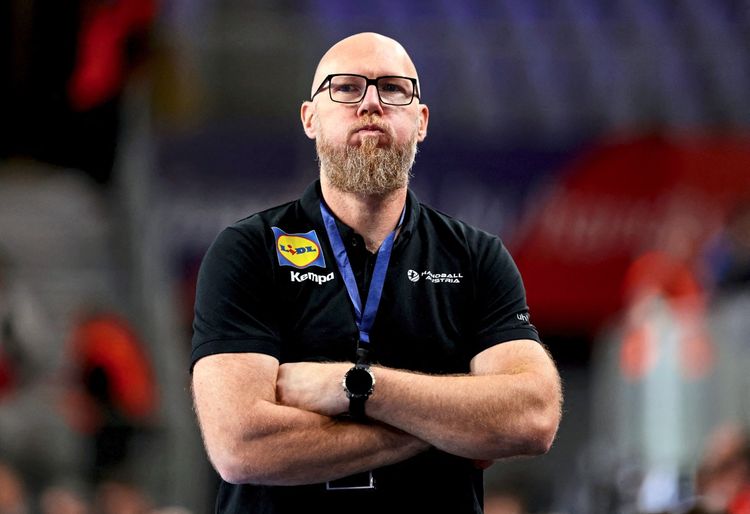 Teamchef Pajovic will ÖHB zum Abschied EM-Ticket schenken - Sport ...