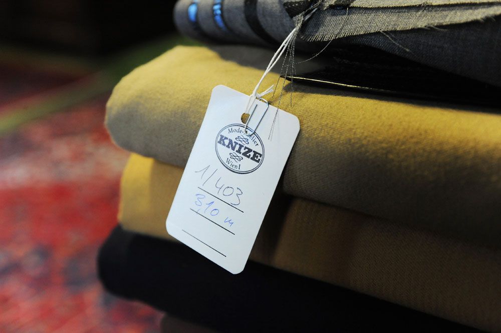 Schöner nähen: Besuch bei Knize am Graben - Mode & Kosmetik ...