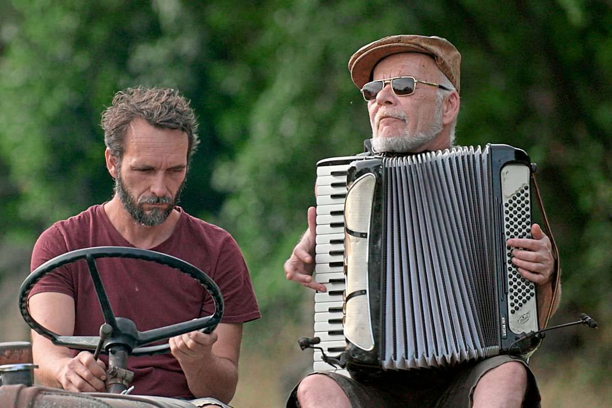 "Otto Lechner – Der Musikant" in allen Lebenslagen - Film - derStandard ...