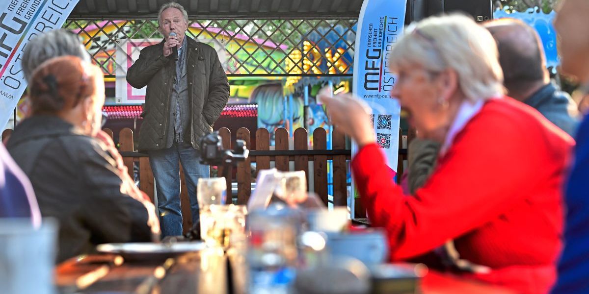 Michael Brunner und ein Kasperltheater am Laaer Berg - Österreich ...
