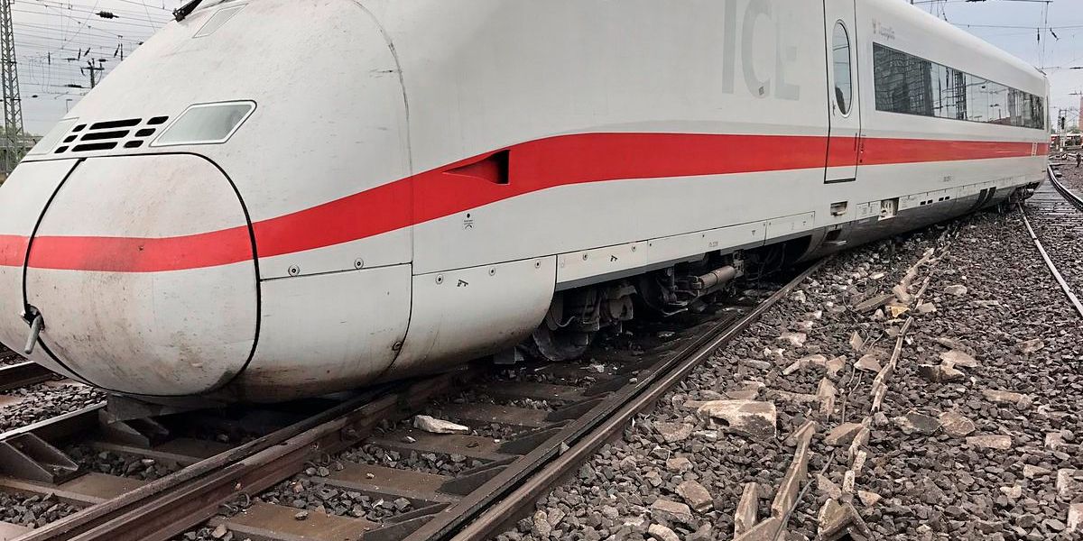 ICE in Dortmund entgleist: Bahnverkehr lahmgelegt - Weltchronik - derStandard.at › Panorama