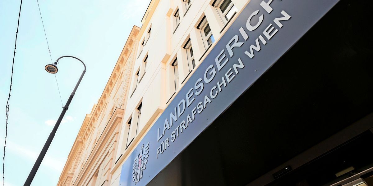 Unbekanntes Folterwerkzeug und gestohlener Name im Prozess um Assad ...