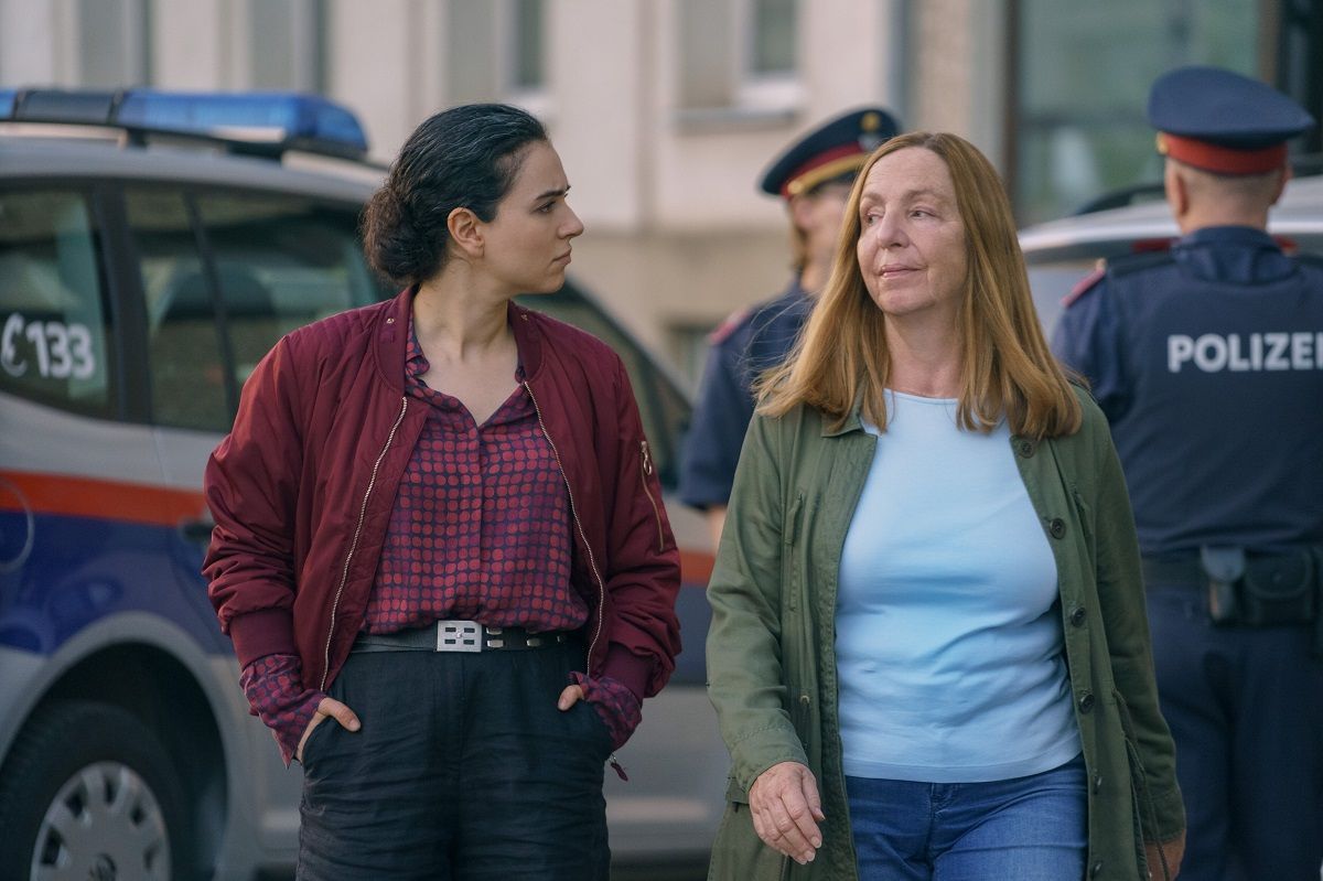 Die Polizistin und das Mensch: Susi Stach und Mariam Hage lösen "Die ...