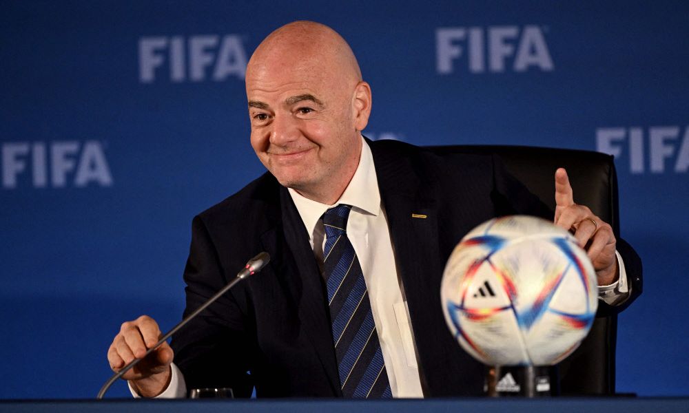 Infantino bleibt Fifa-Präsident: "Ich liebe euch alle" - Fußball ...