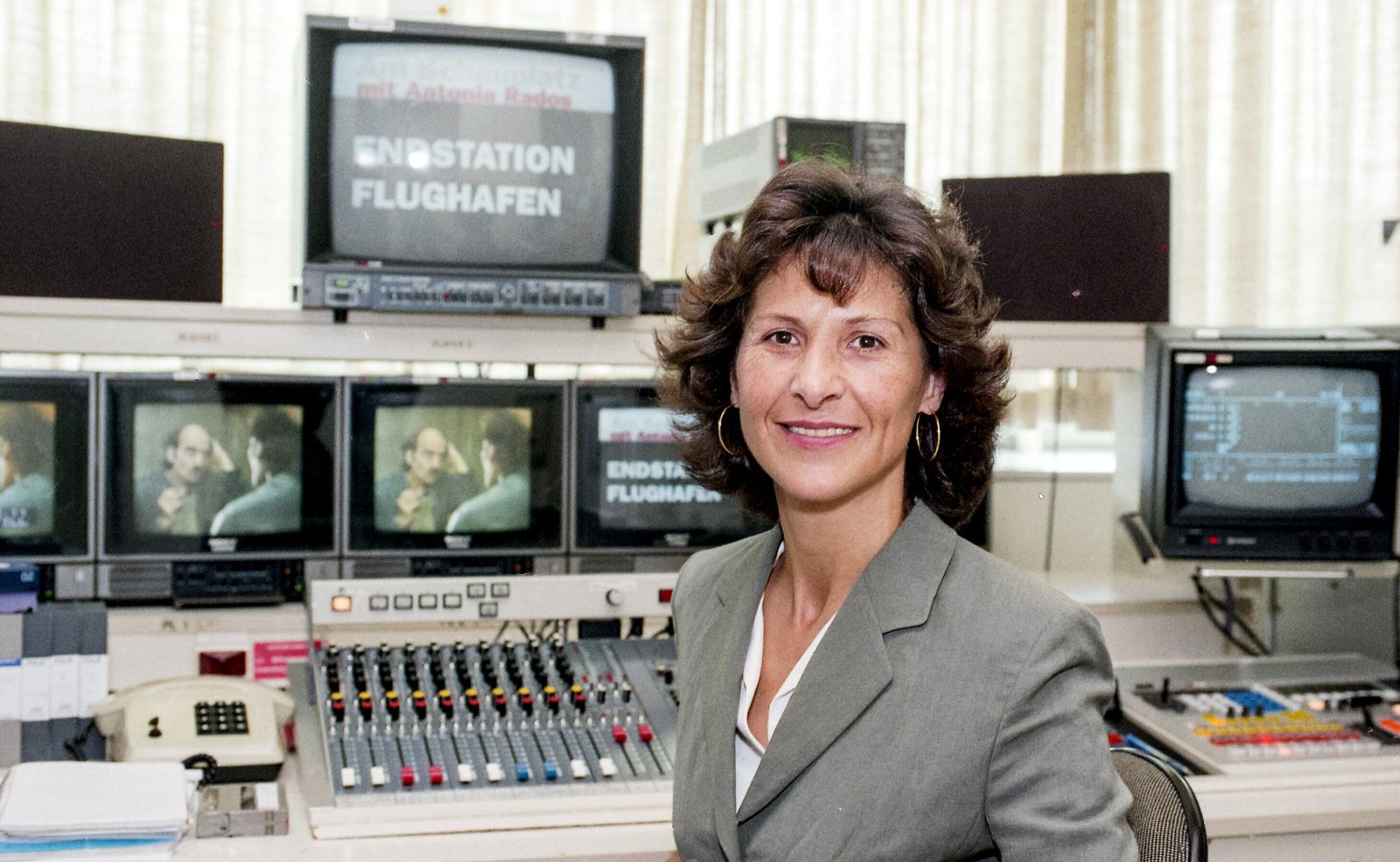 Kriegsreporterin Rados: "Man sieht den Tod, man sieht das Leben" - Etat ...