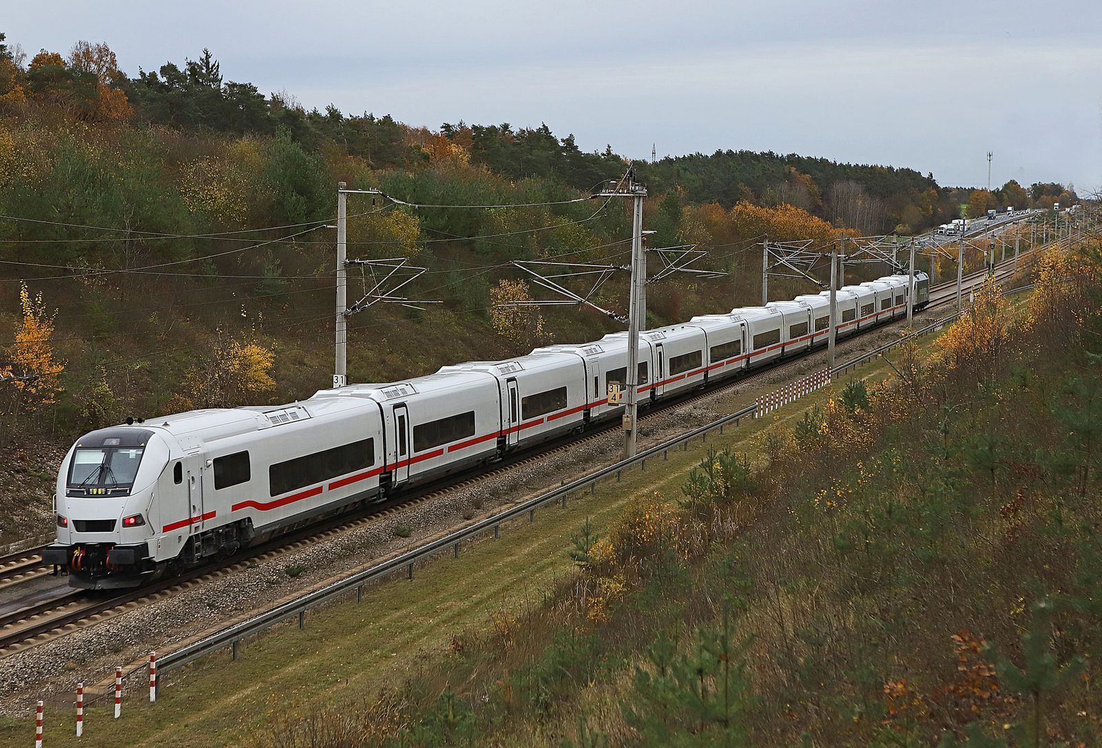 Deutsche Bahn bringt den neuen ICE endlich auf Schiene - Reisen aktuell ...