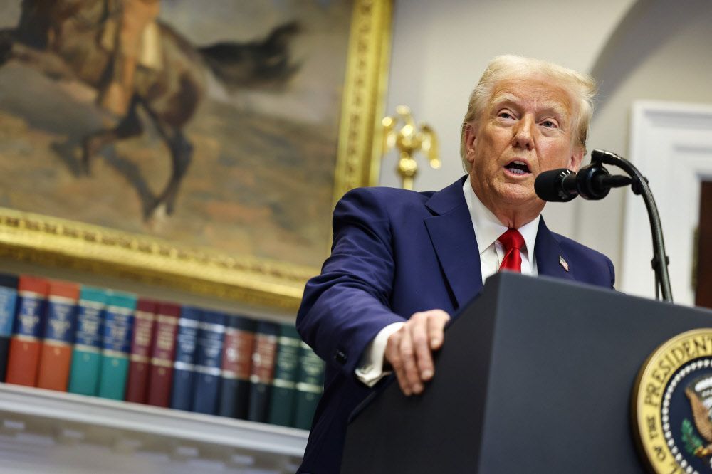 Donald Trumps wilder Ritt durch die MAGA-Welt - USA - derStandard.at ...