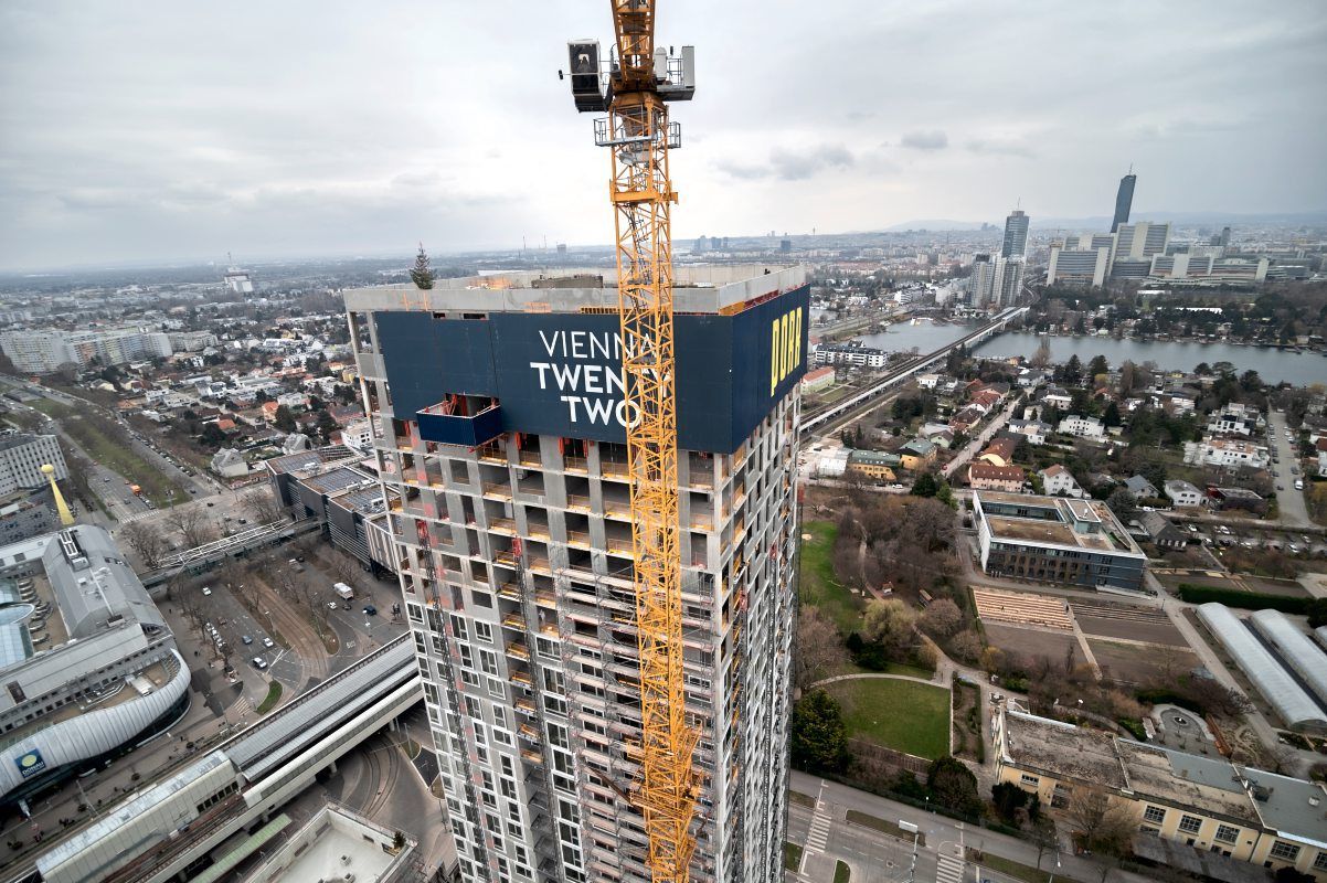 Erste Turm-Dachgleiche bei Großprojekt Vienna TwentyTwo - Bauen ...