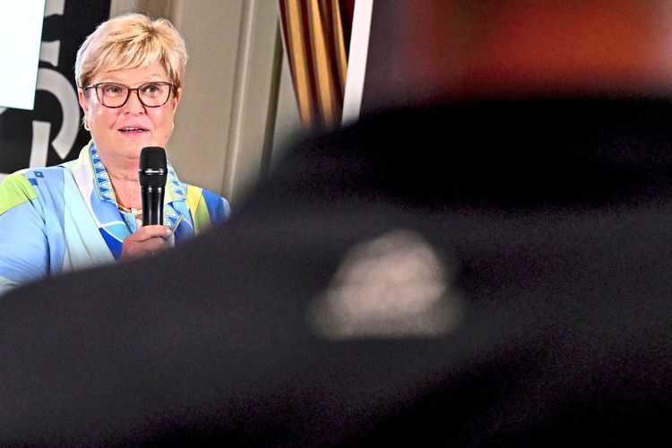 Tierquälerei? Reitsport-Weltverband regt mit Lockerung der "No-Blood ...