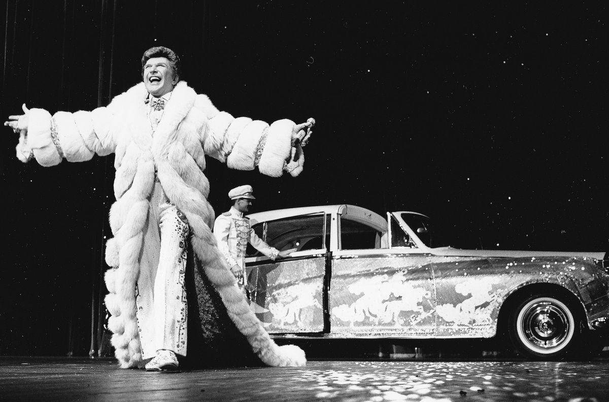 Doku "Look Me Over" über Liberace auf Arte: Von allem zu viel und noch ...