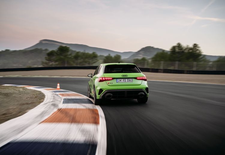 Audi RS oder Lasst die schnelle Abteilung ran - Auto - derStandard.at ...