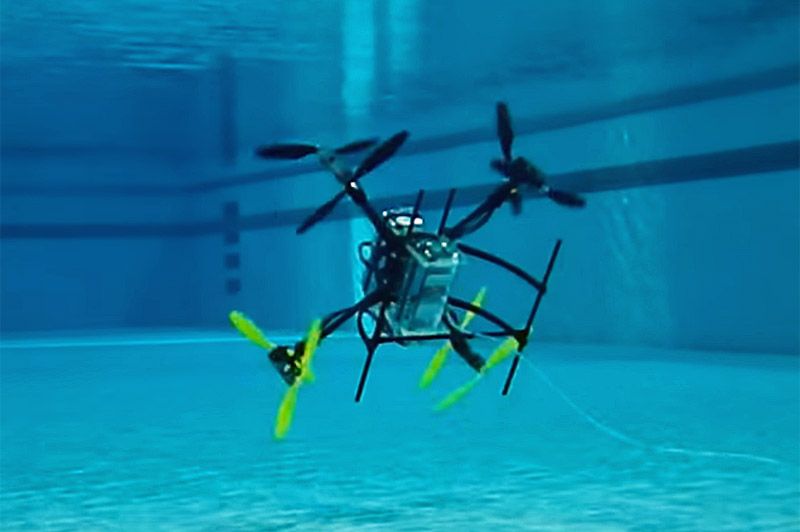 Naviator: Alleskönner-Drohne fliegt, schwimmt und taucht - Innovationen ...