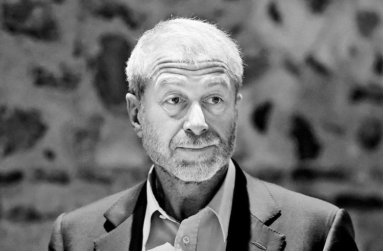 Das Oligarchen-Bataillon an der Côte d'Azur - Europa - derStandard.de ...